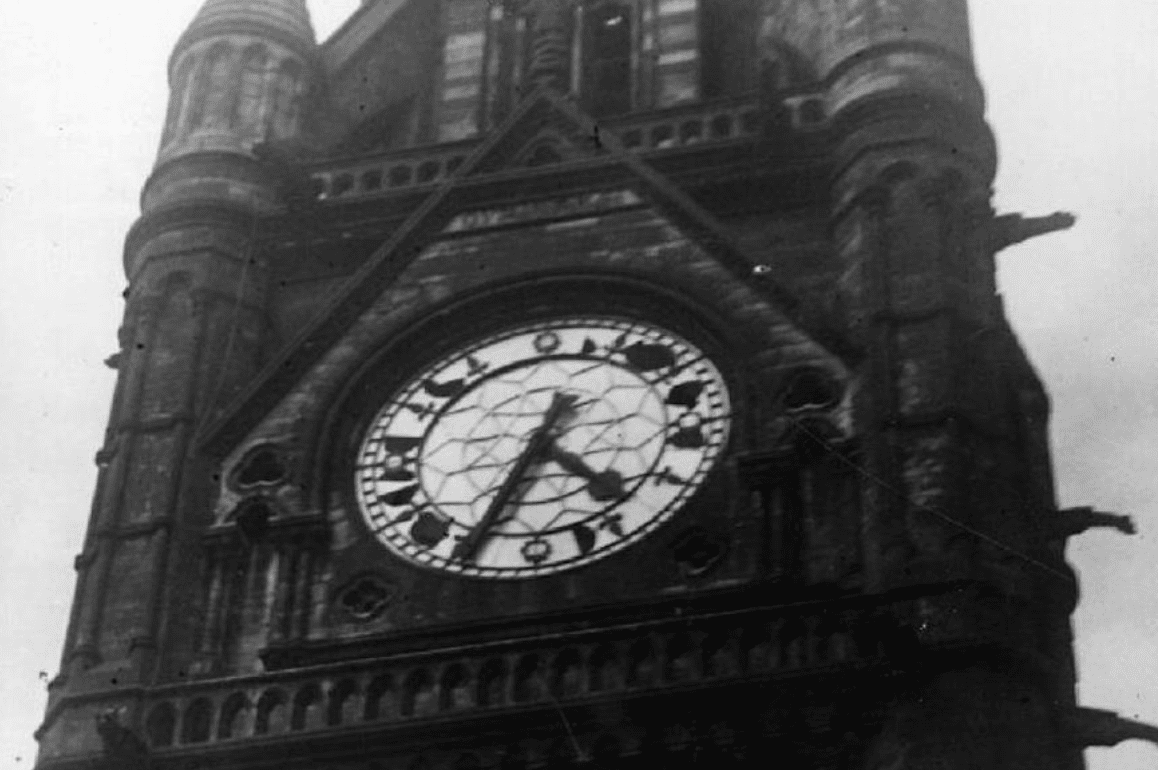 The Clock of Manchester Town Hall - manchester-future.com